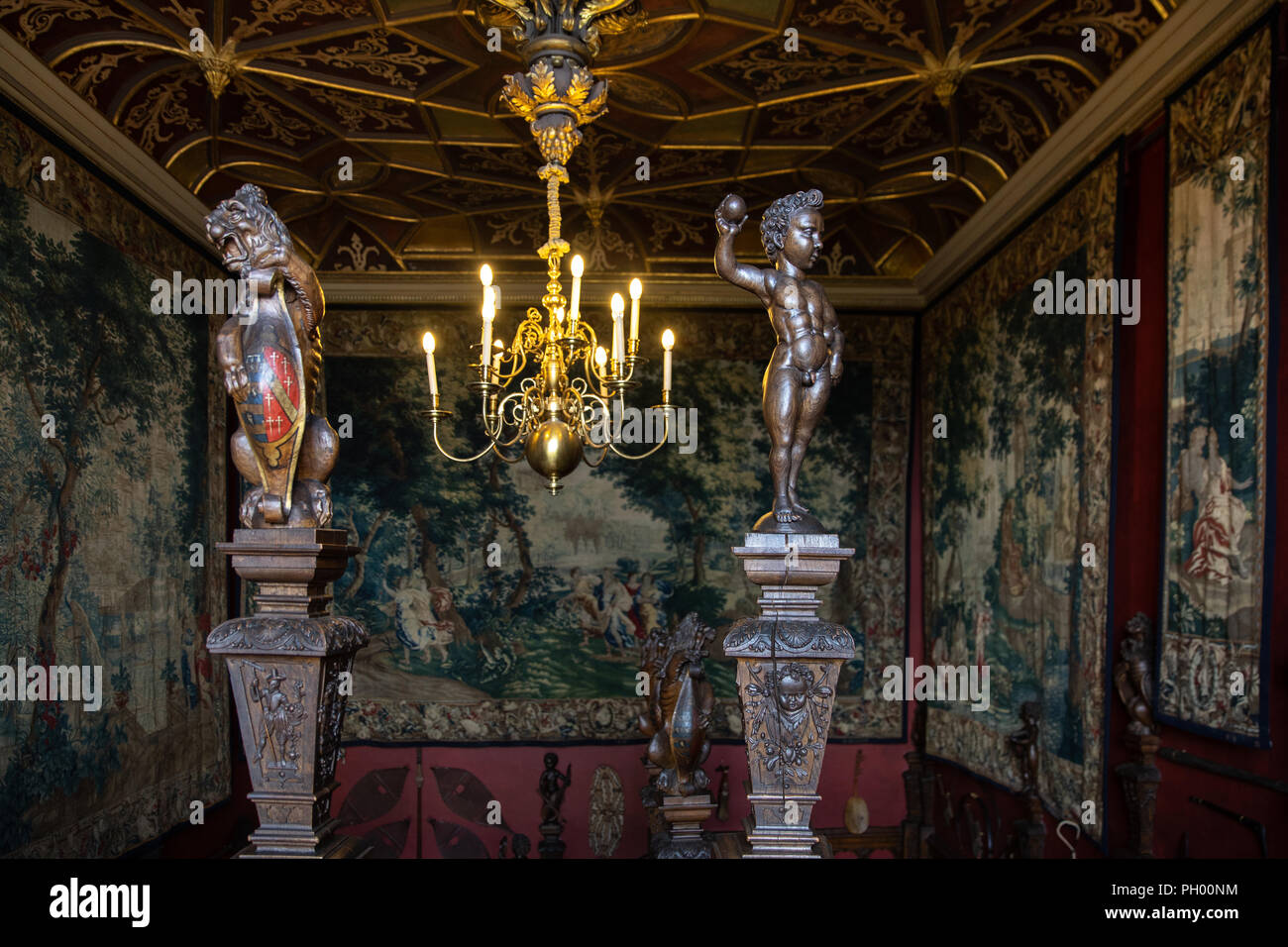 Hatfield house interior hi-res stock photography and images - Alamy