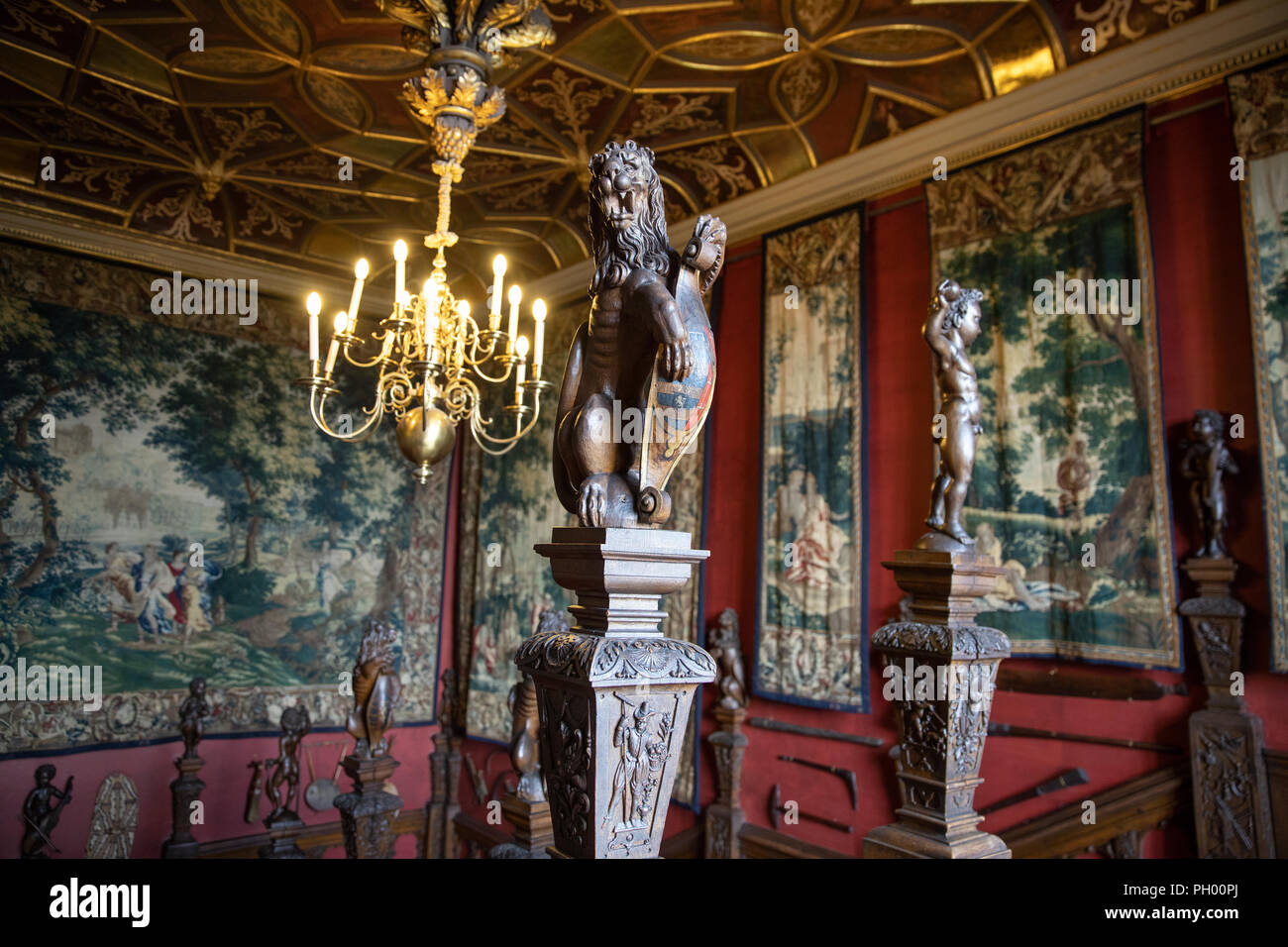 Hatfield house interior hi-res stock photography and images - Alamy