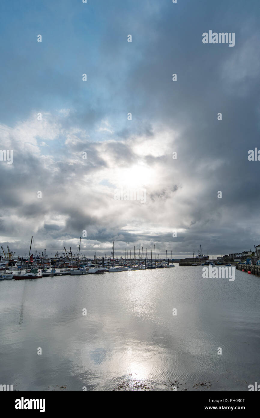 Drizzly weather hi-res stock photography and images - Alamy