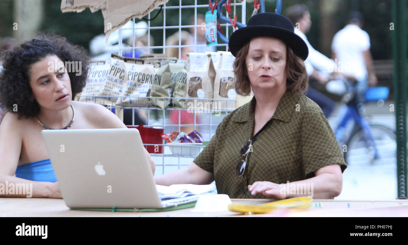 New York, NY, USA. 28th Aug, 2018. Iiana Glazer, Rachel Dratch shooting ...