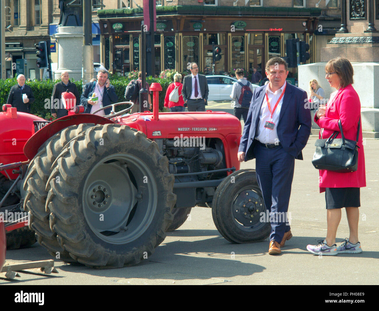Massey ferguson 35x tractor hi-res stock photography and images - Alamy