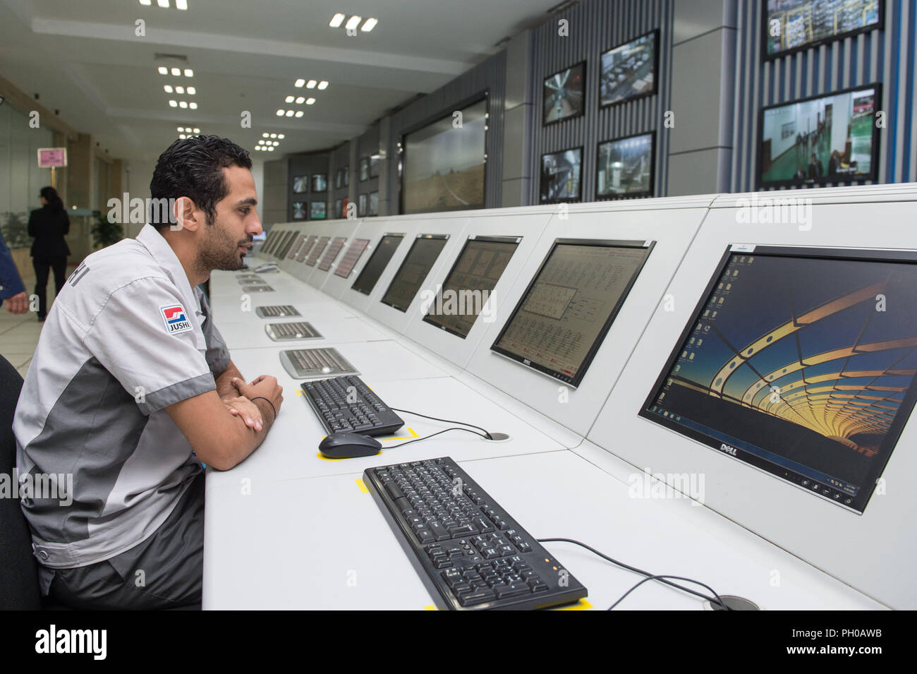 Ain Sokhna(Egypt. 29th Aug, 2018. An Egyptian worker is seen at the ...