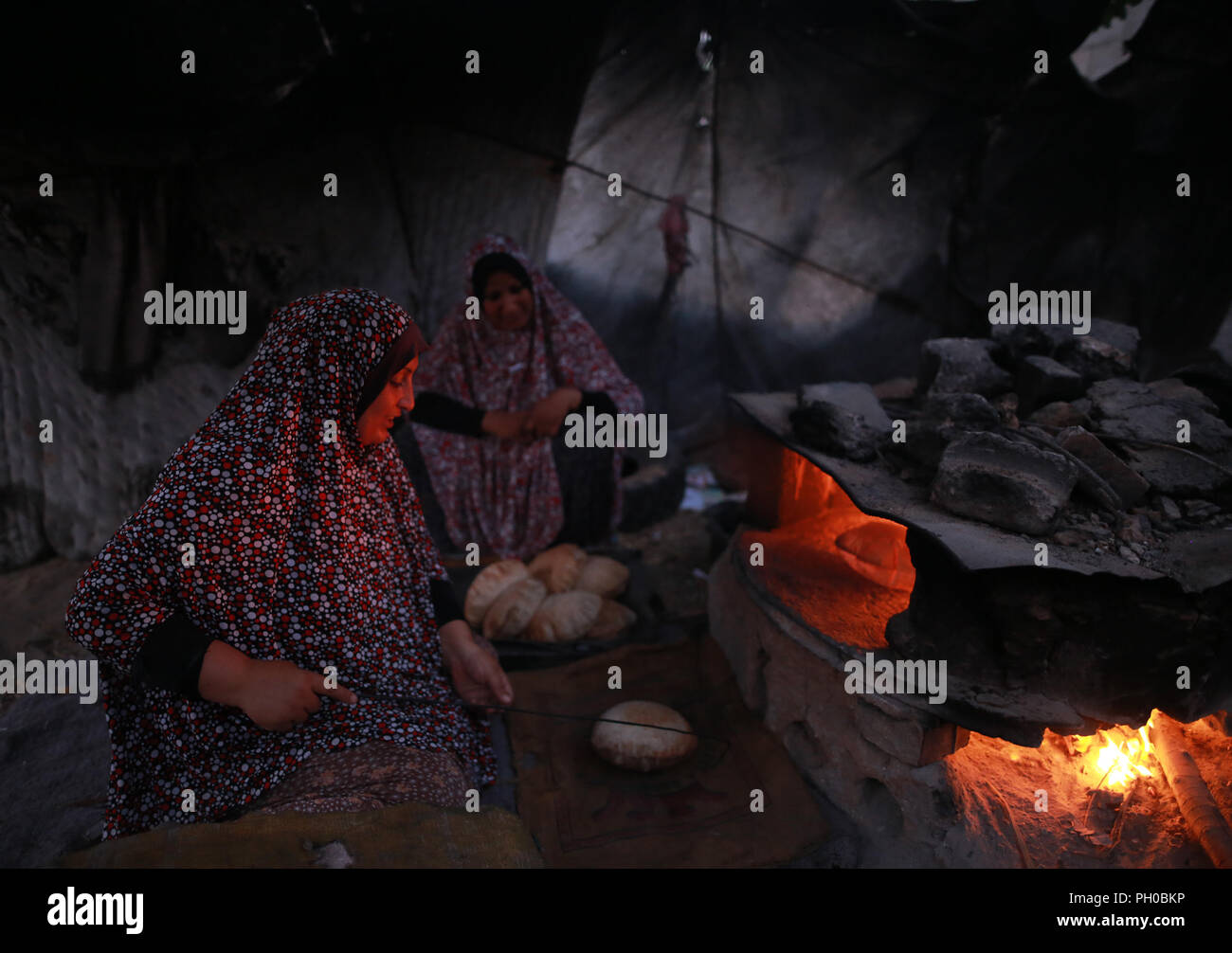 Khan Younis Refugee Camp, The Gaza Strip, Palestine. 26th Oct, 2018. A ...