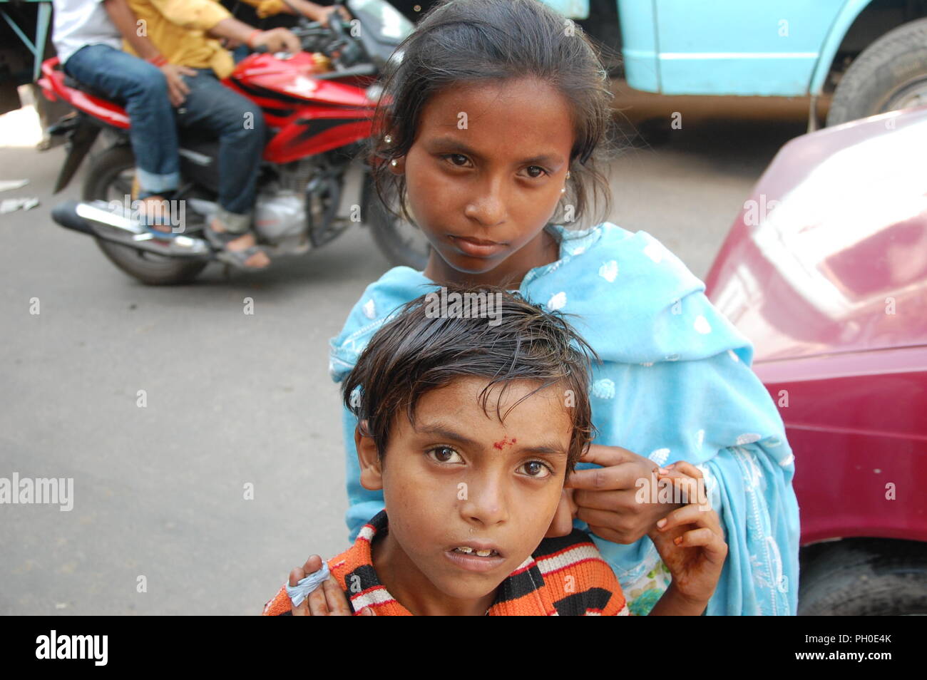 Children from india slums hi-res stock photography and images - Alamy
