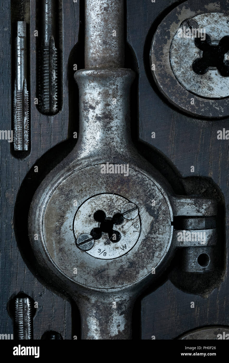 Thread cutting tap and die set Stock Photo - Alamy