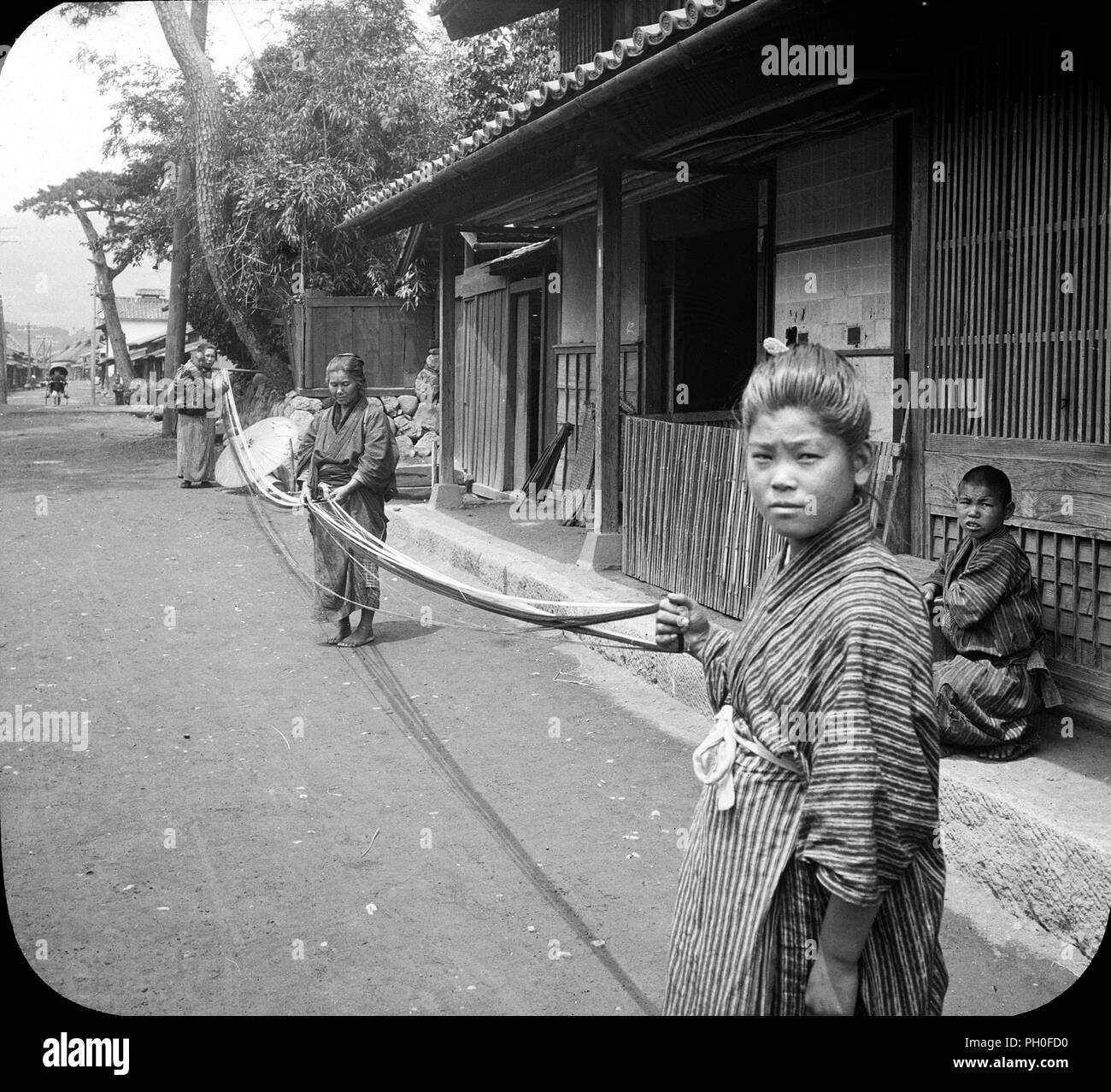Women dressed with traditional kimono Black and White Stock Photos ...