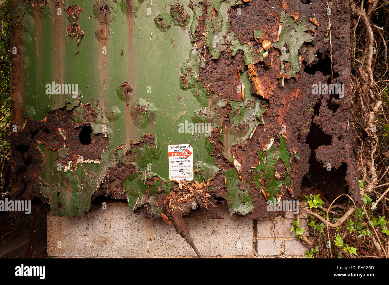 Leaking container hi-res stock photography and images - Alamy