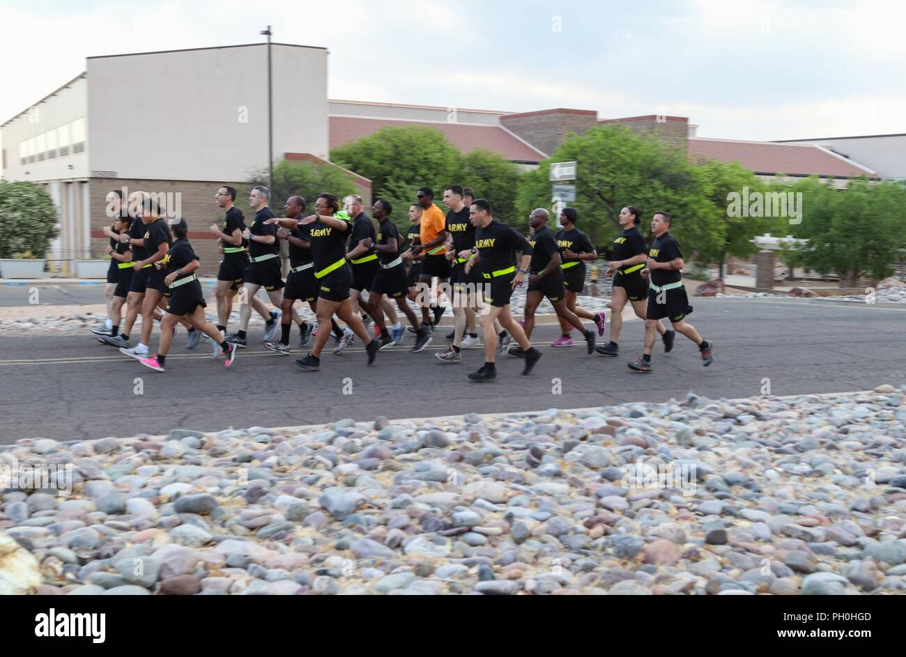 NETCOM Soldiers take part in Fort Huachuca's 243rd Army Birthday run ...