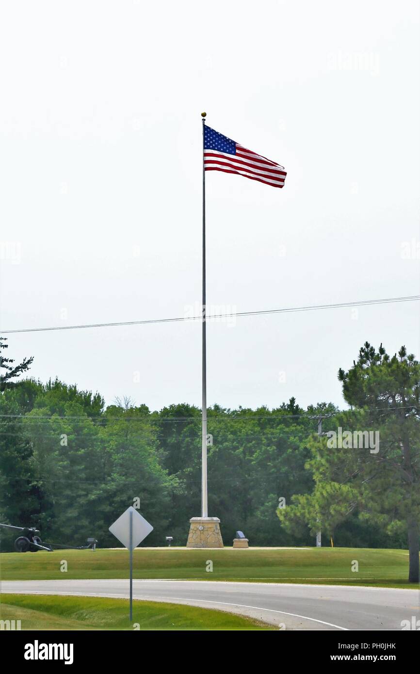 The flag of the United States of America flies on Flag Day, June 14 ...