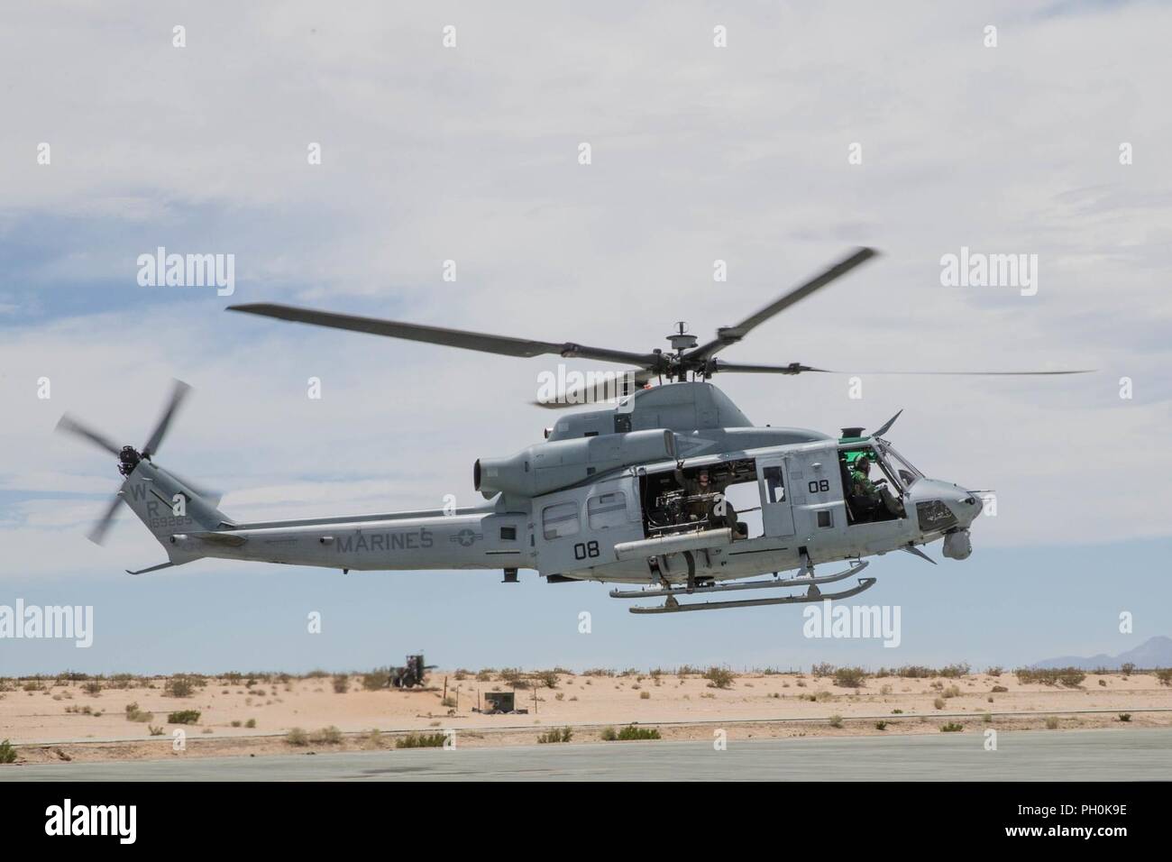 Marines with Marine Light Attack Helicopter Squadron 775, Marine ...