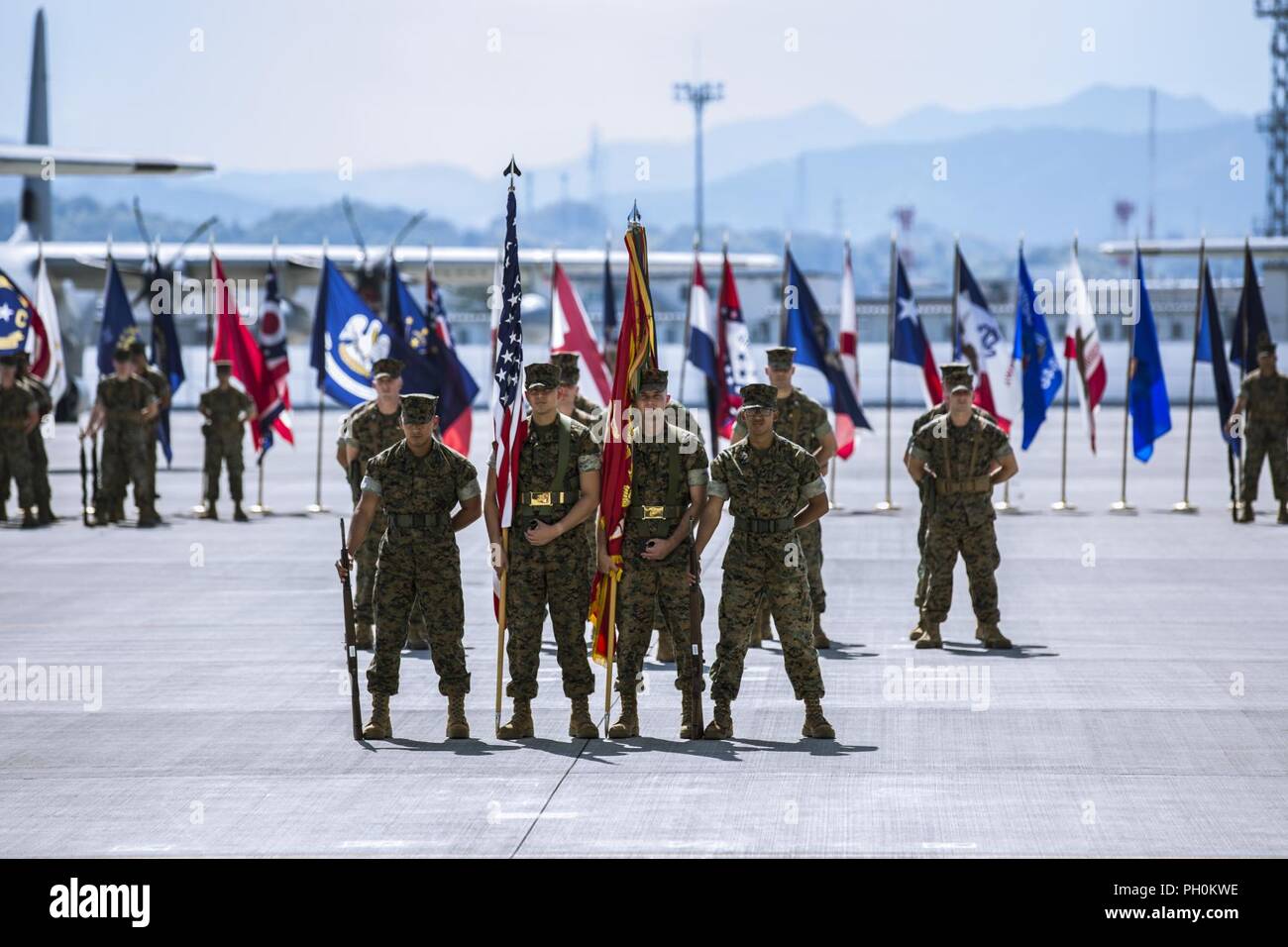U.S. Marines with Marine Aerial Refueler Transport Squadron (VMGR) 152 ...