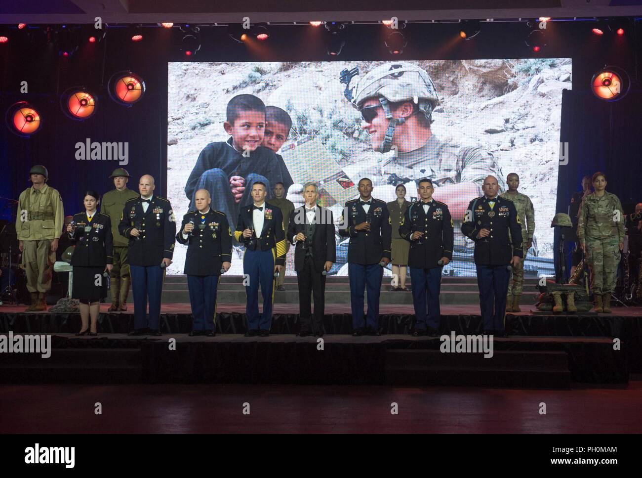 Army birthday ball hi-res stock photography and images - Alamy