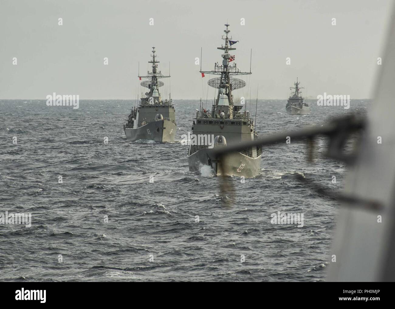 Htms naresuan ffg 421 hi-res stock photography and images - Alamy