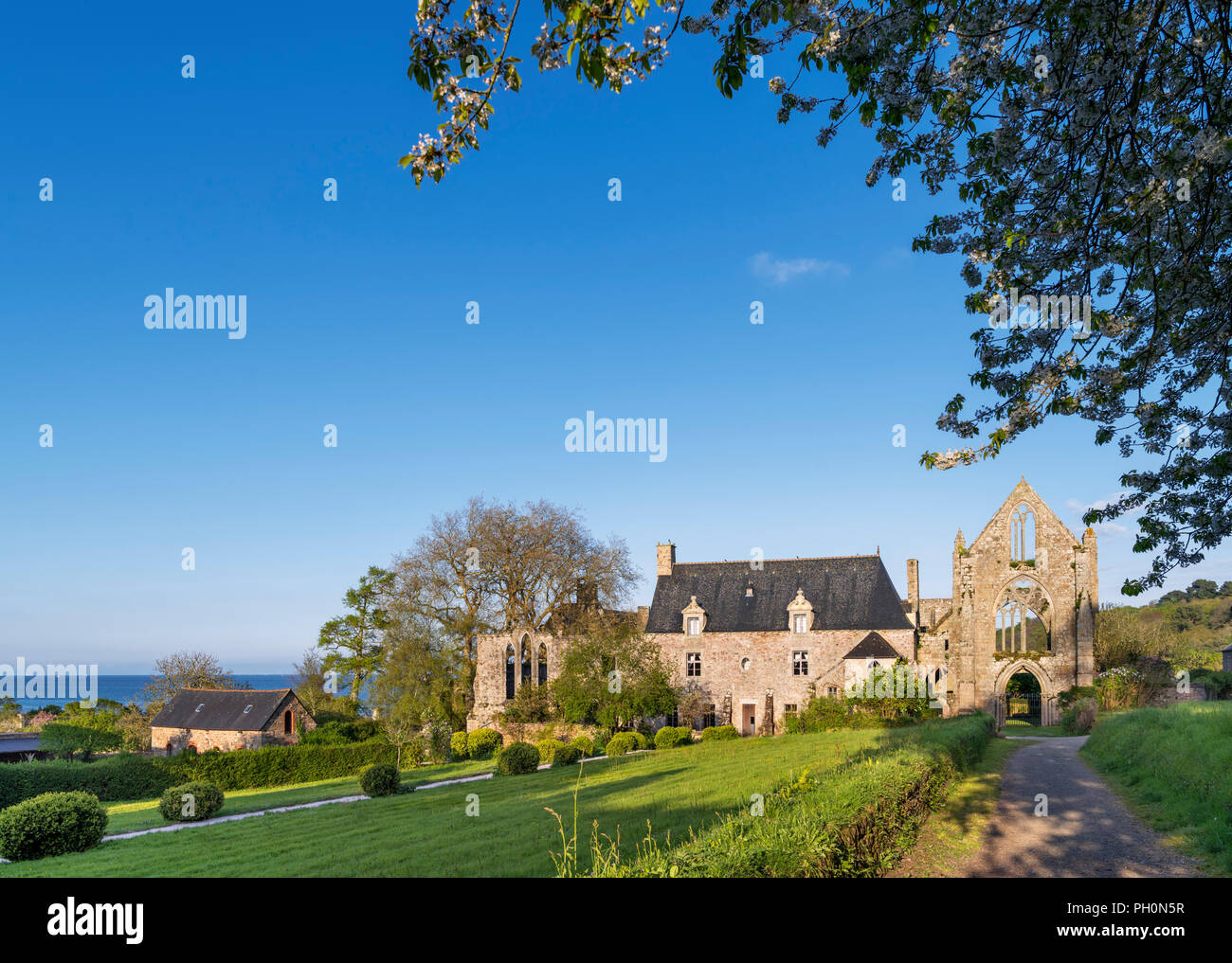 Abbaye de beauport hi-res stock photography and images - Alamy