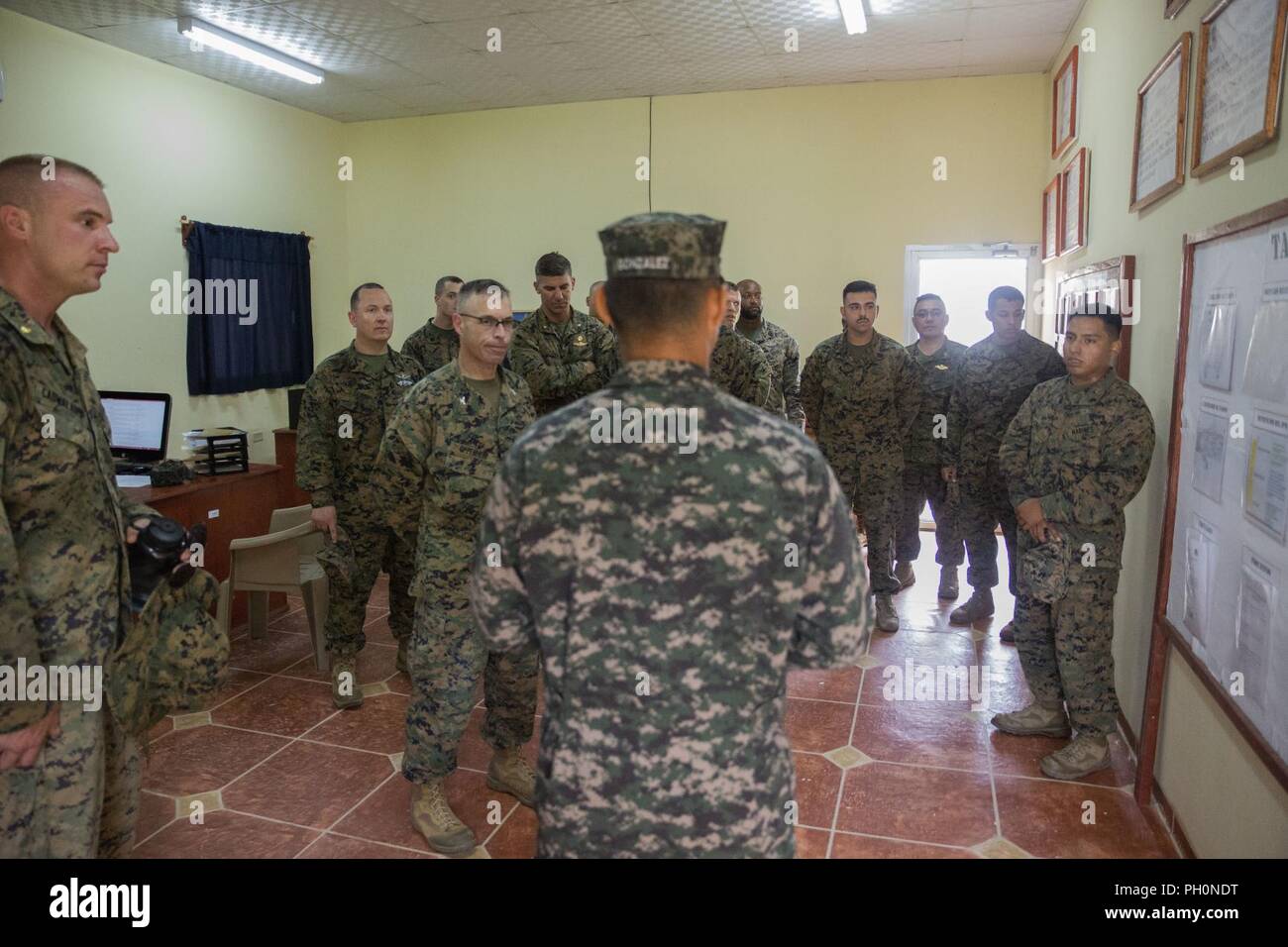 Honduran navy hi-res stock photography and images - Alamy