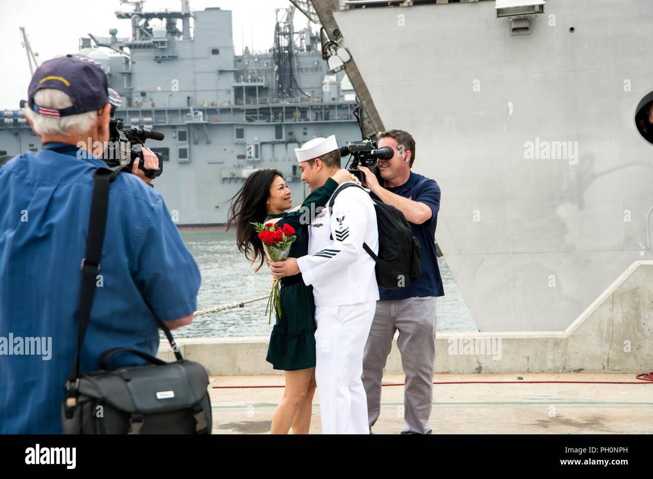 Uss manchester lcs 14 hi-res stock photography and images - Alamy