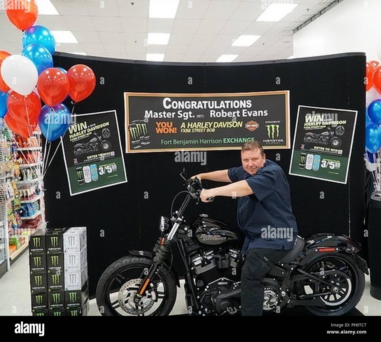 Retired Master Sgt. Robert Evans wins a customized Harley-Davidson ...