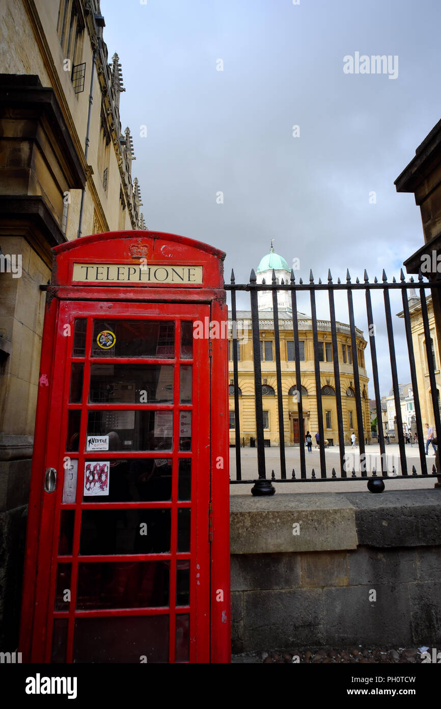 Red Telephone box, Oxford, Oxfordshire, England, UK Stock Photo - Alamy