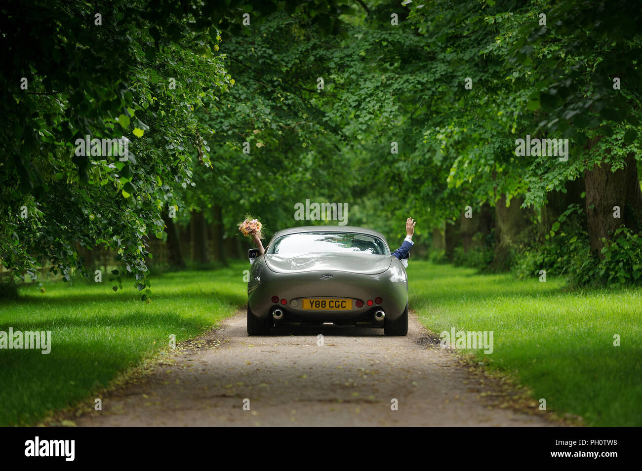 Wave leaving hi-res stock photography and images - Alamy