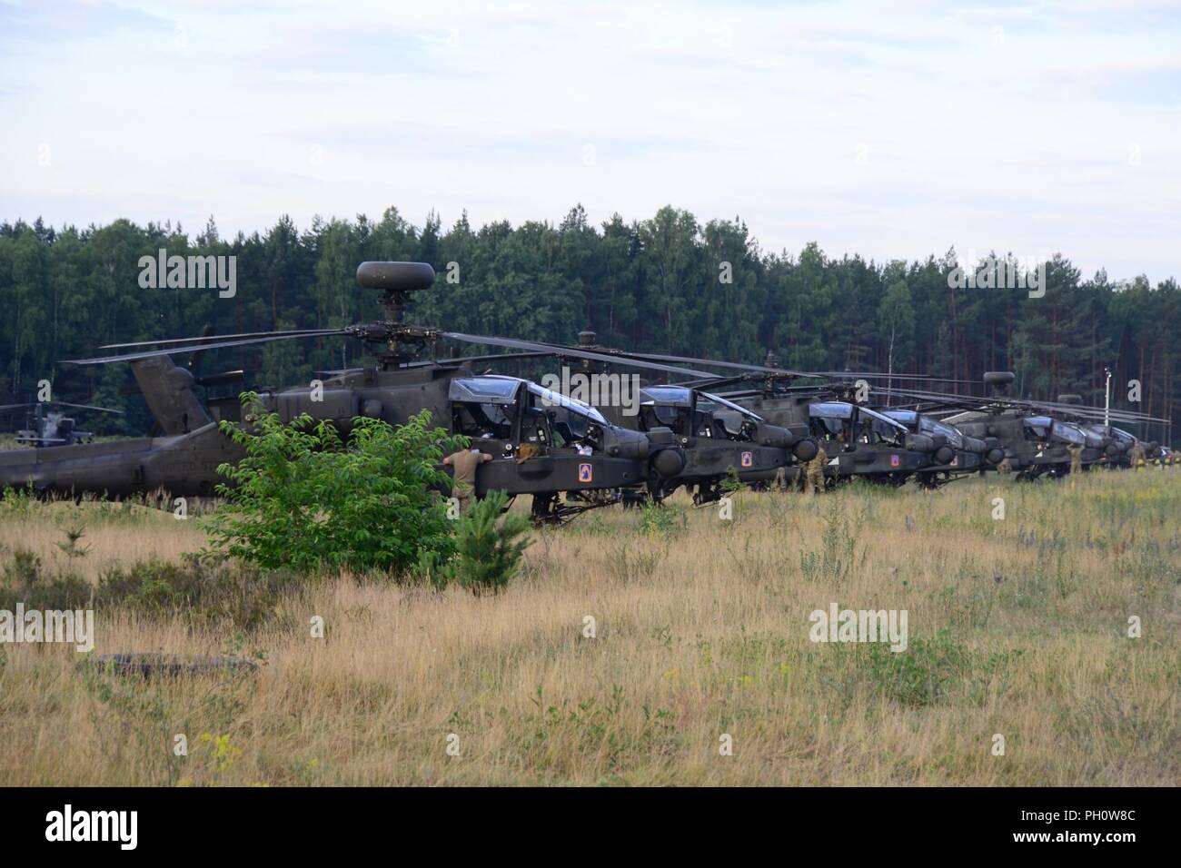 U.S. Army Apache helicopter pilots assigned to Task Force Viper 1st ...