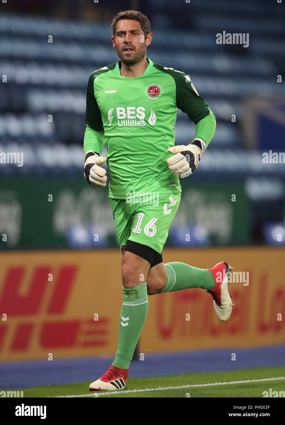 Goalkeeper paul jones hi-res stock photography and images - Alamy