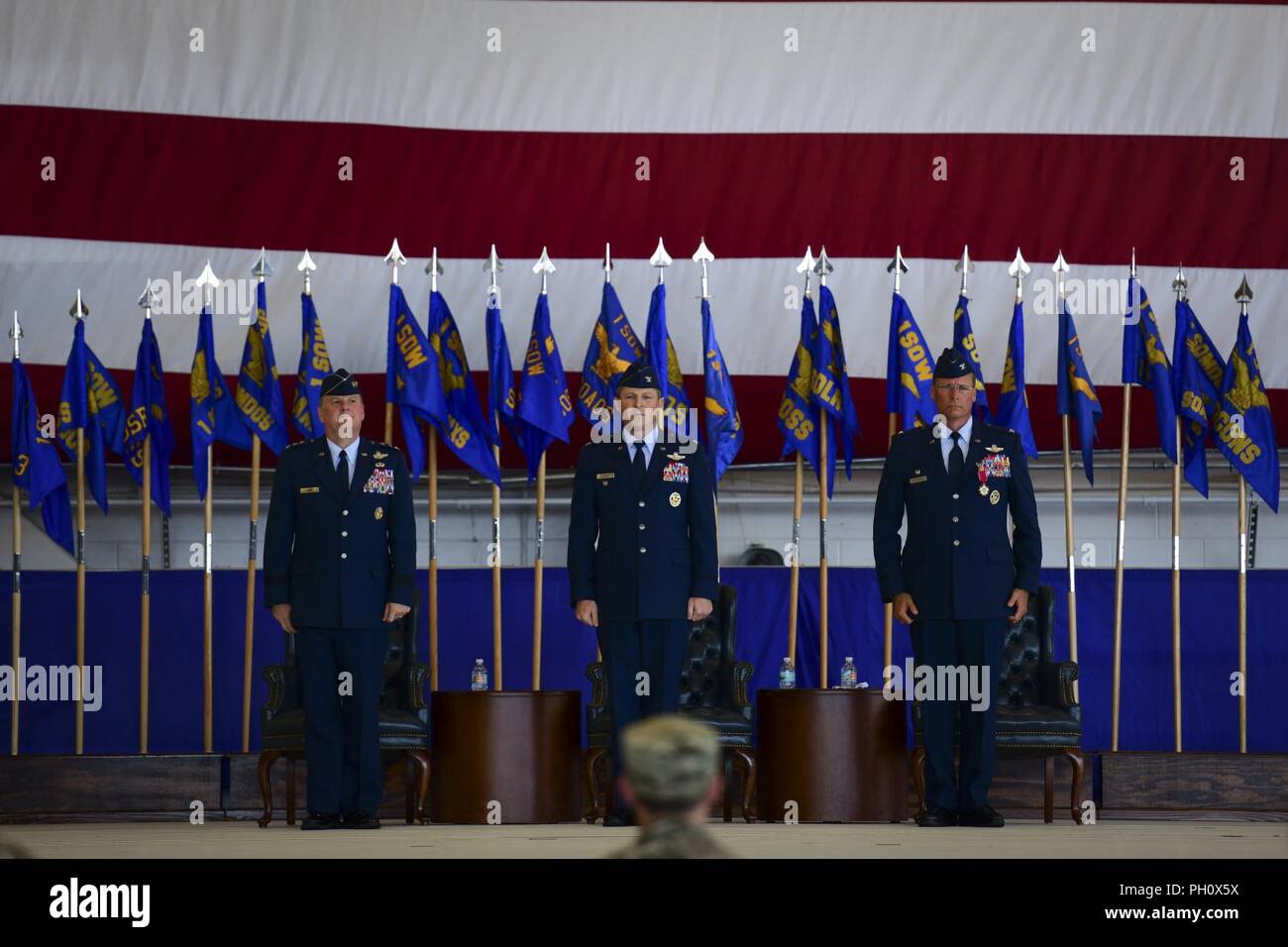 Air Commandos gather for the 1st Special Operations Wing change of ...