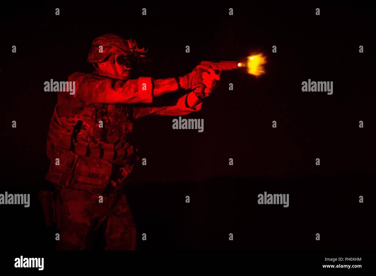 M17 pistol hi-res stock photography and images - Alamy