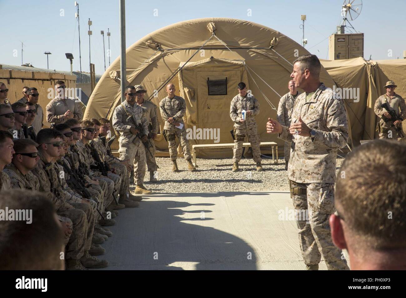 Camp shorab hi-res stock photography and images - Alamy