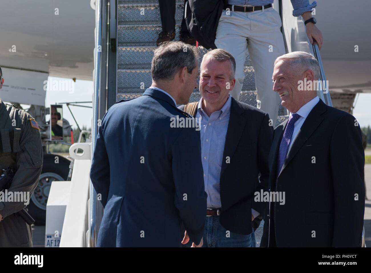 Lt gen james mattis hi-res stock photography and images - Alamy