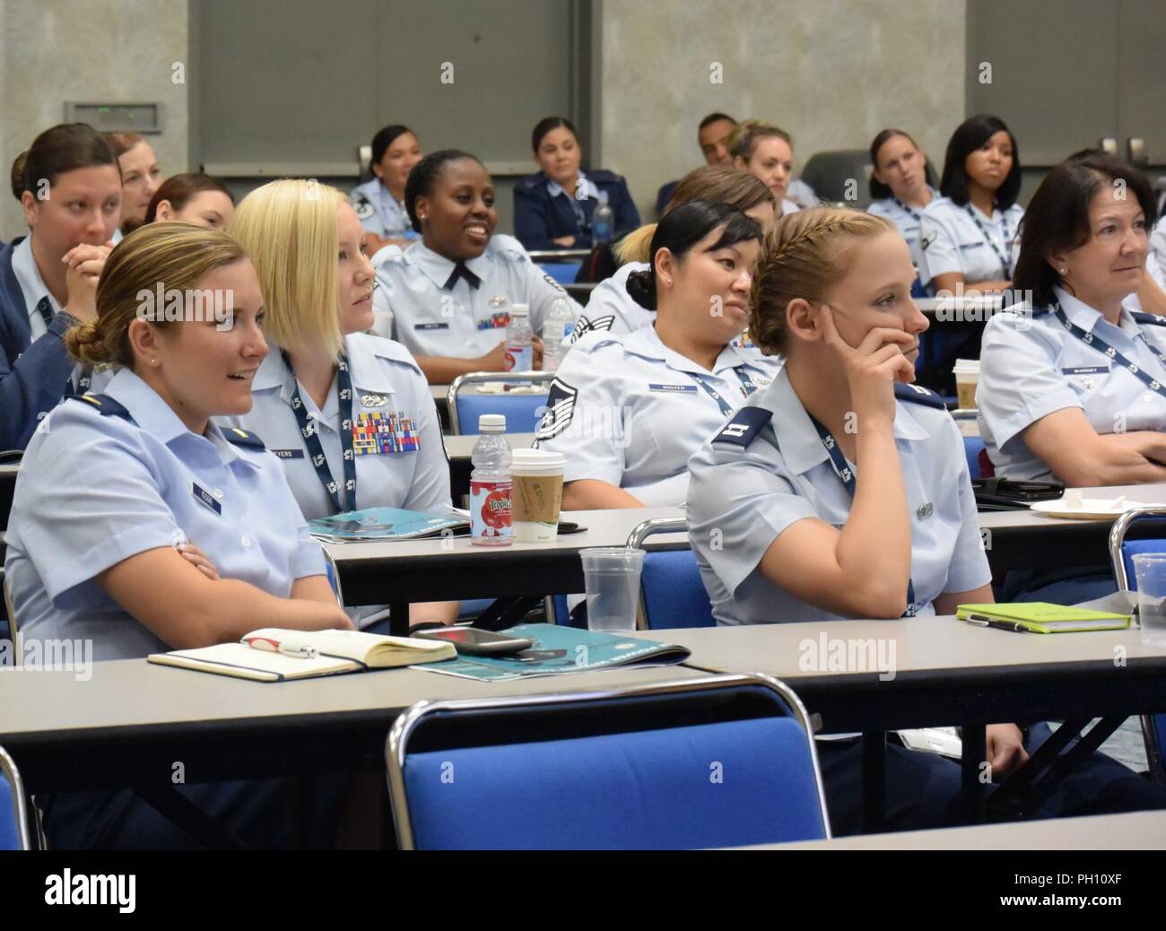 Female defence australia hi-res stock photography and images - Alamy