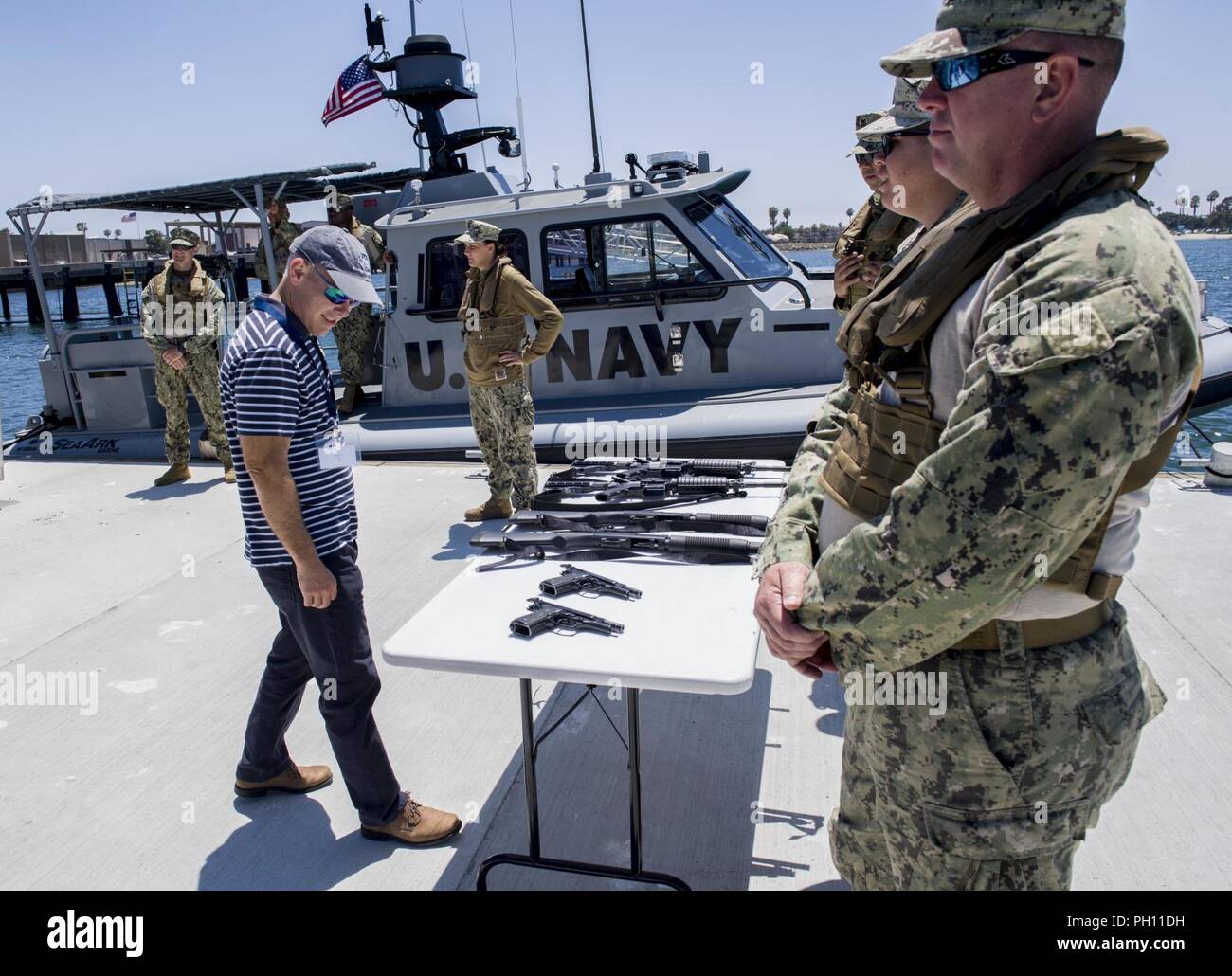 CORONADO, Calif. (June 22, 2018) A civilian employer of Reserve Sailors ...