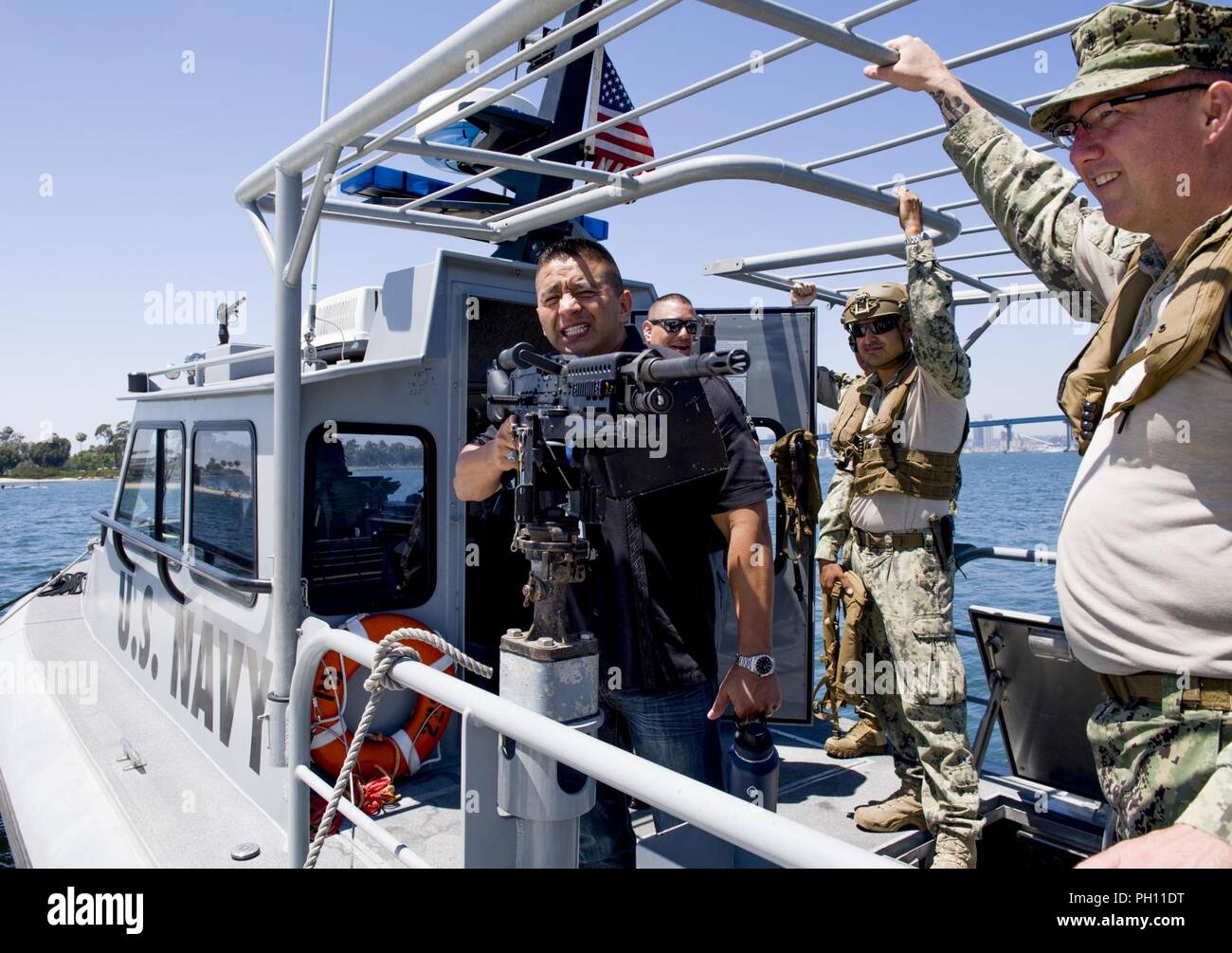 CORONADO, Calif. (June 22, 2018) A civilian employer of Reserve Sailors ...