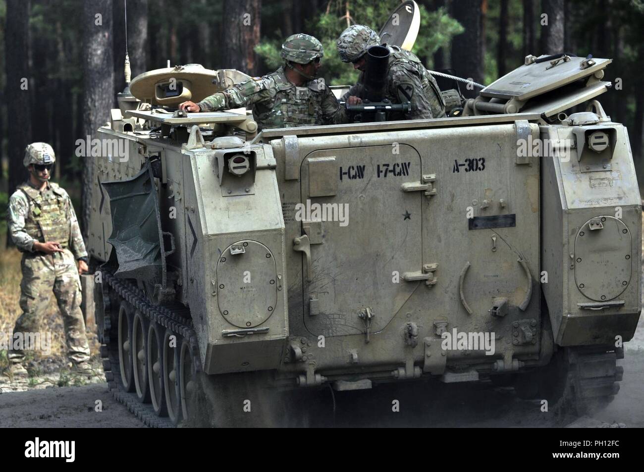 M113 Armored Personnel Carrier High Resolution Stock Photography and ...