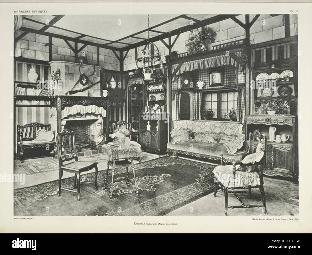 a spooky looking building Stock Photo - Alamy