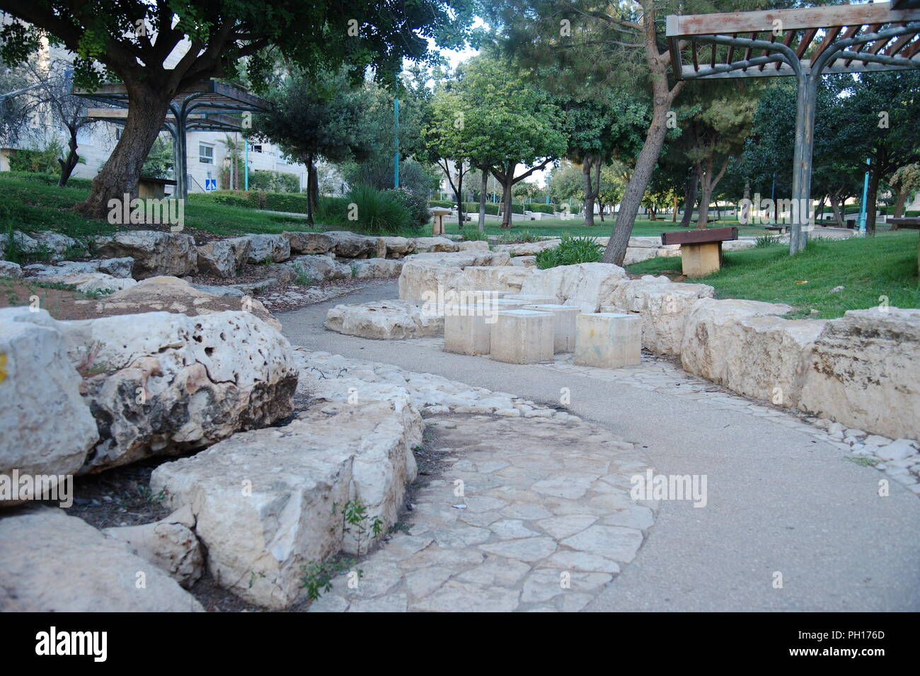 Paved path way hi-res stock photography and images - Alamy