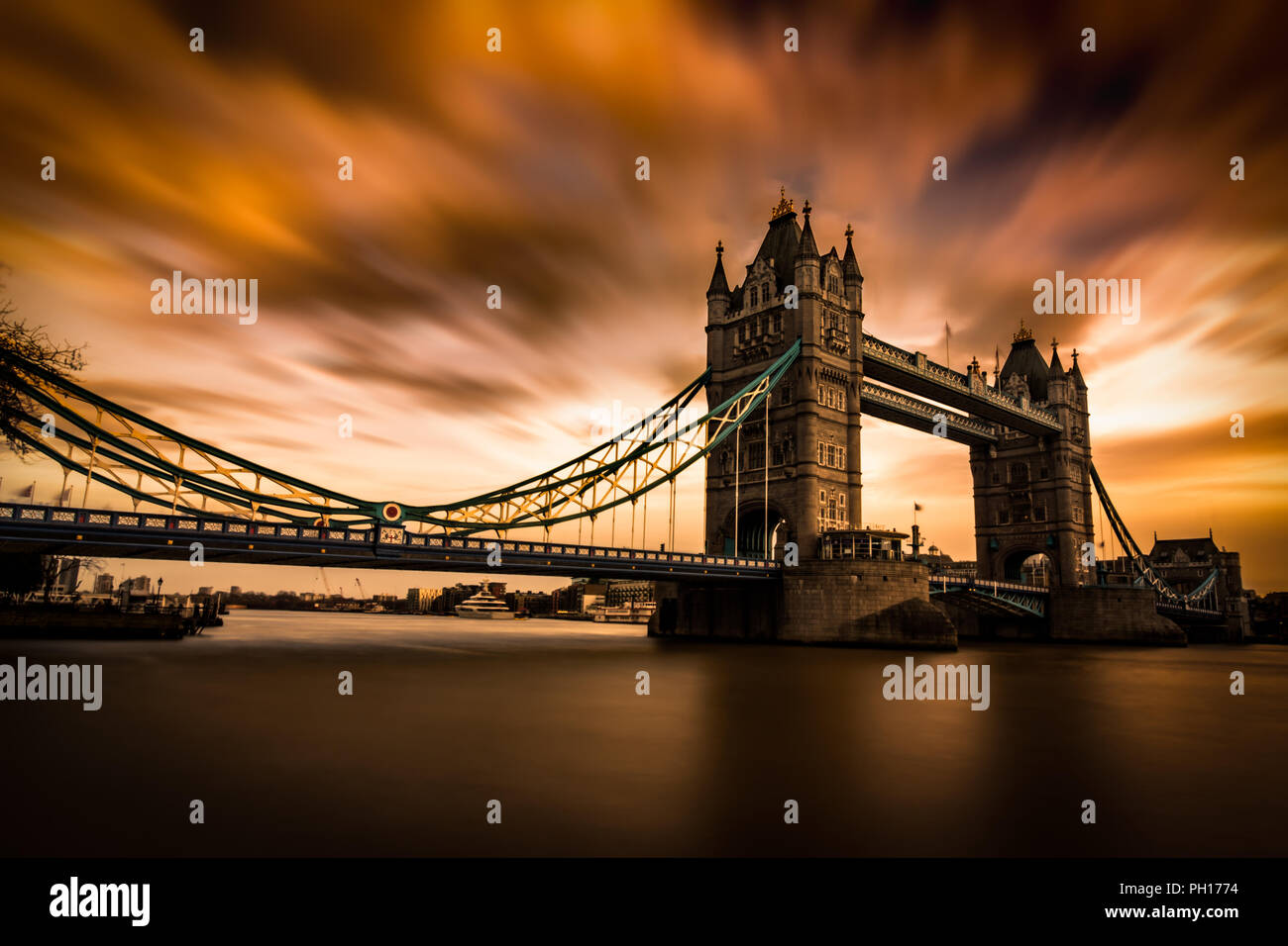 Long bridge sunset hour hi-res stock photography and images - Alamy