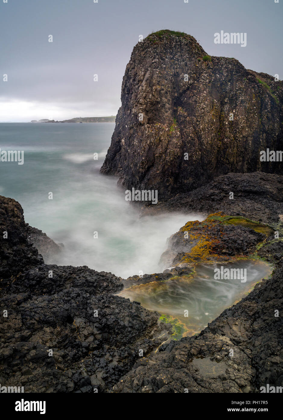 Cliffs of rathlin hi-res stock photography and images - Alamy