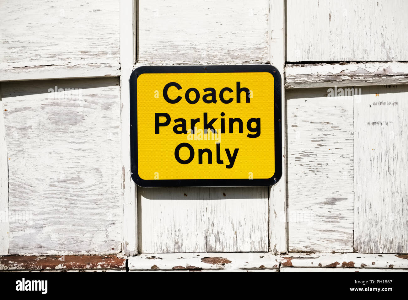 Bus only signage hi-res stock photography and images - Alamy