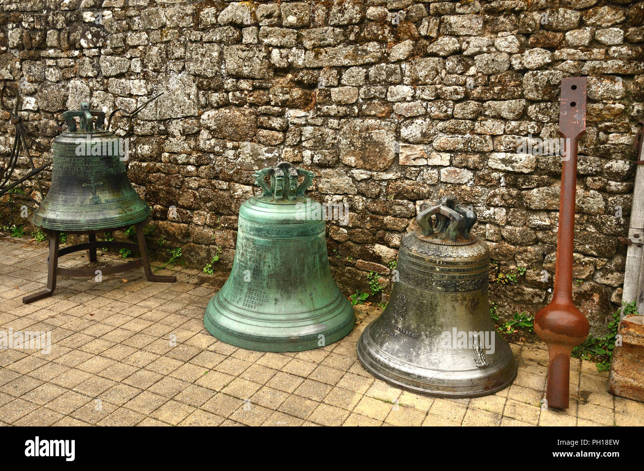 Bell clapper hi-res stock photography and images - Alamy