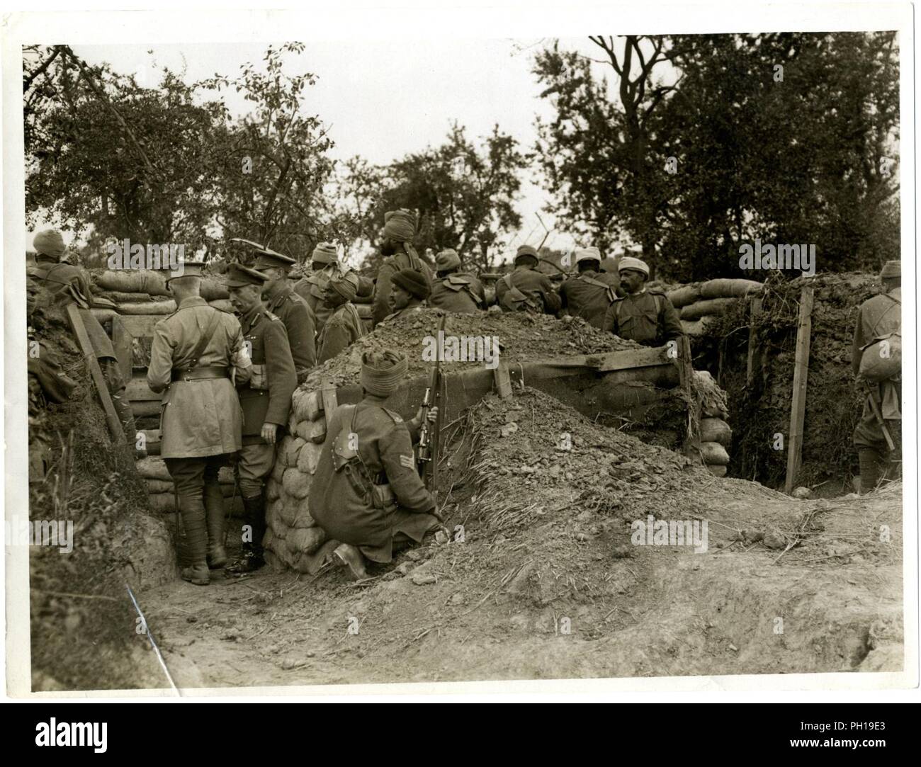 Machine gun section hi-res stock photography and images - Alamy