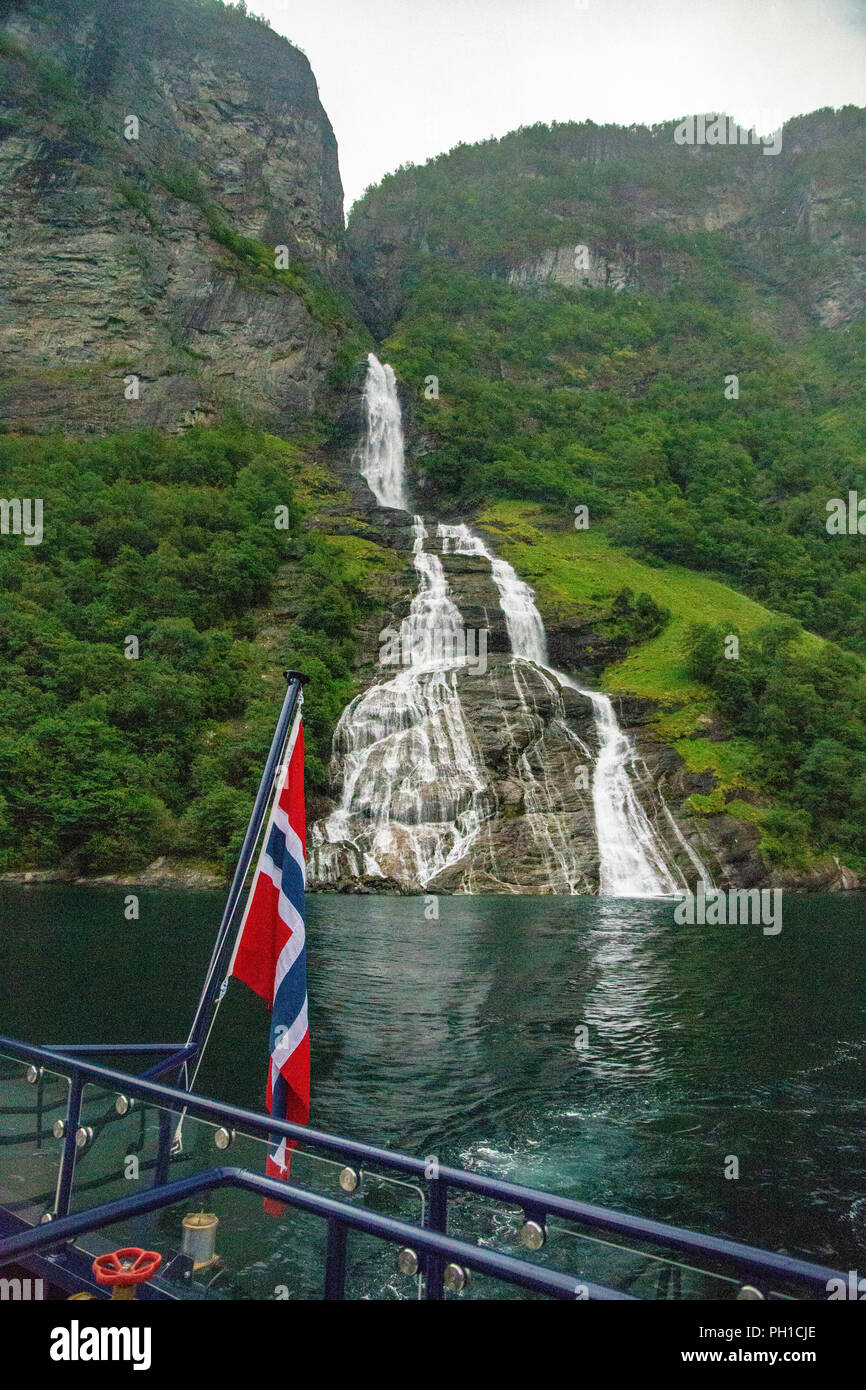 Suiter hi-res stock photography and images - Alamy