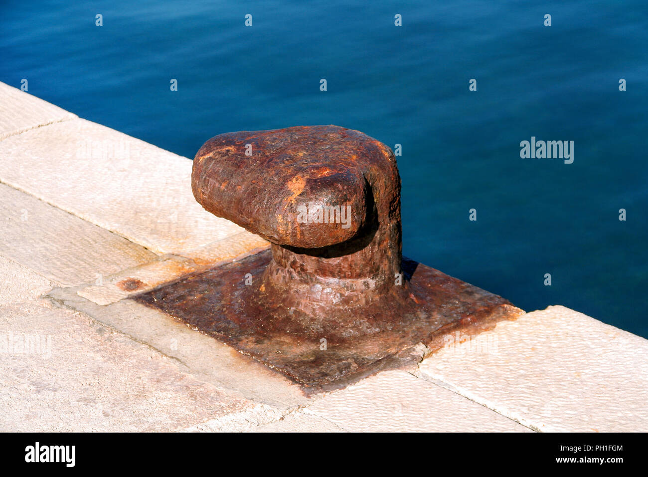 Big cleat hi-res stock photography and images - Alamy