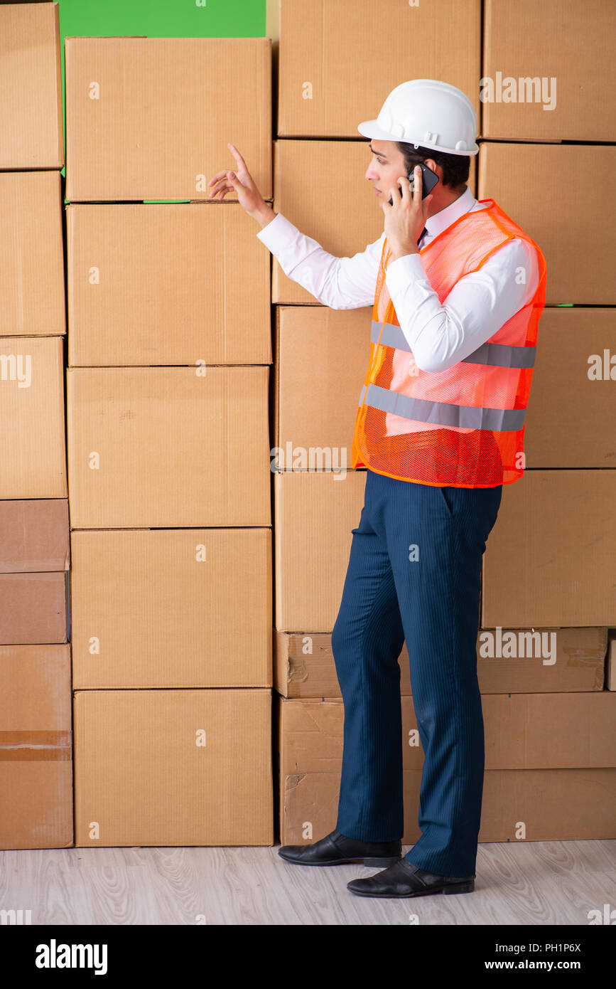 Man contractor working in box delivery relocation service Stock Photo ...