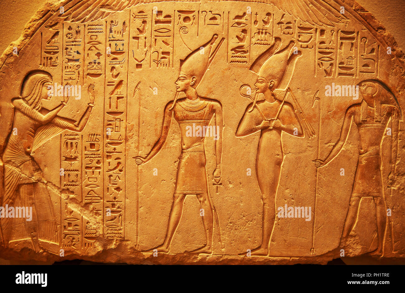 Ancient hieroglyph hi-res stock photography and images - Alamy