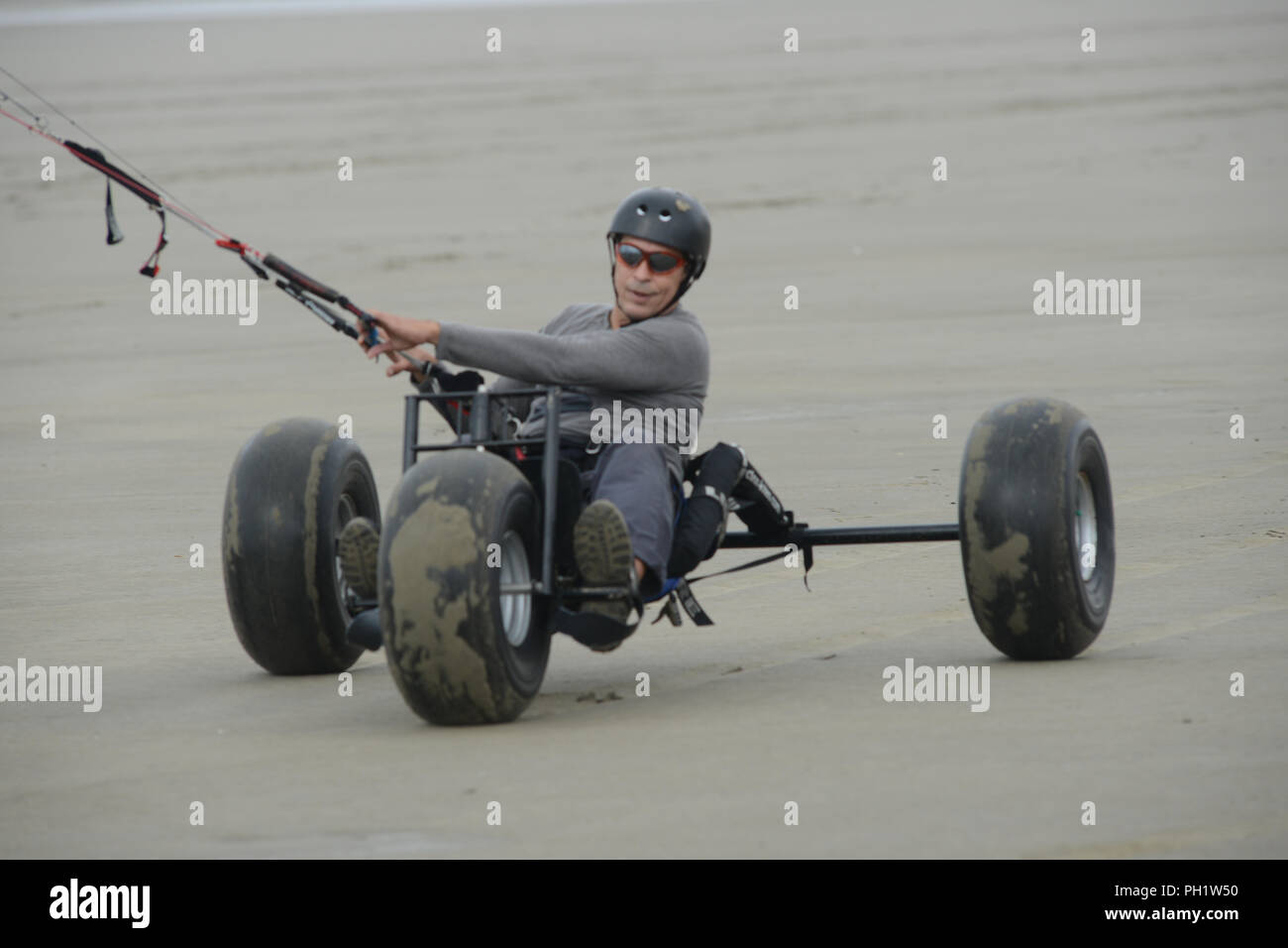 Wind buggy hi-res stock photography and images - Alamy