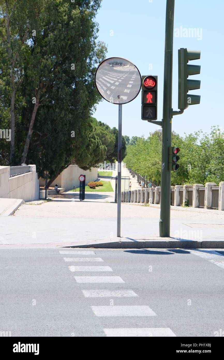 Red traffic light Stock Photo - Alamy
