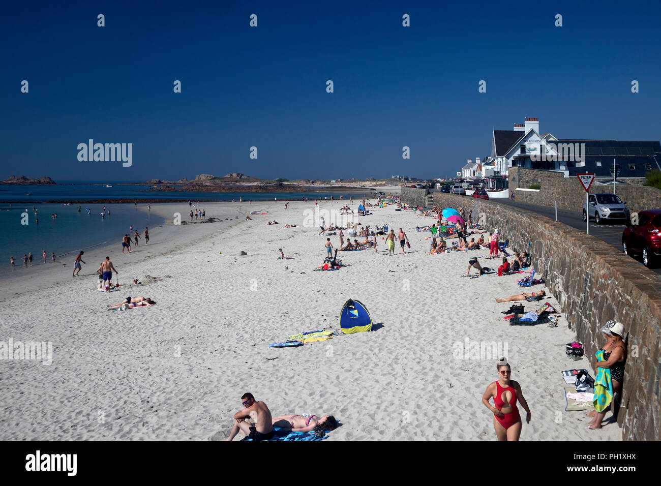 Famlys hi-res stock photography and images - Alamy