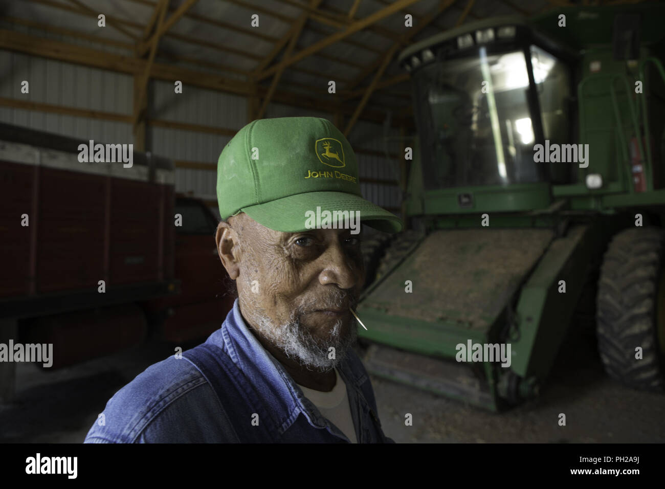 Lyles Station, Indiana, USA. 25th Aug, 2018. NORMAN GREER, 8, an ...