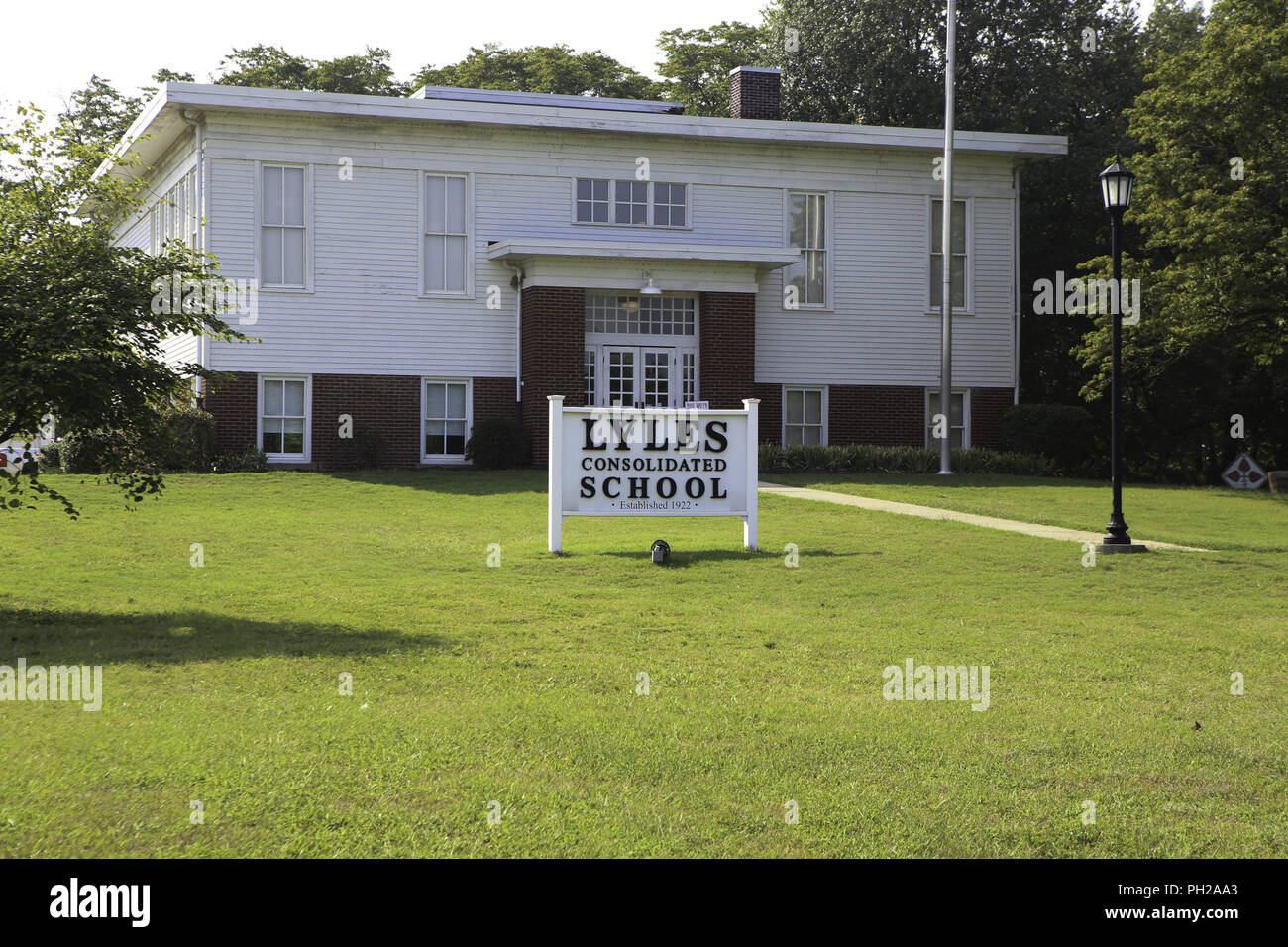 Breaking celebration hi-res stock photography and images - Alamy