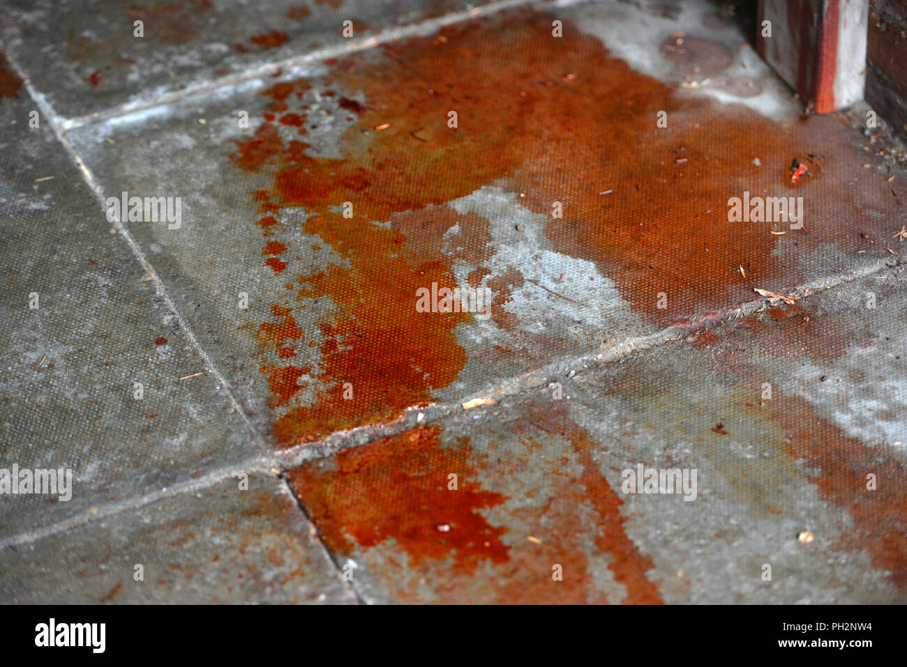 Blood on floor hi-res stock photography and images - Alamy